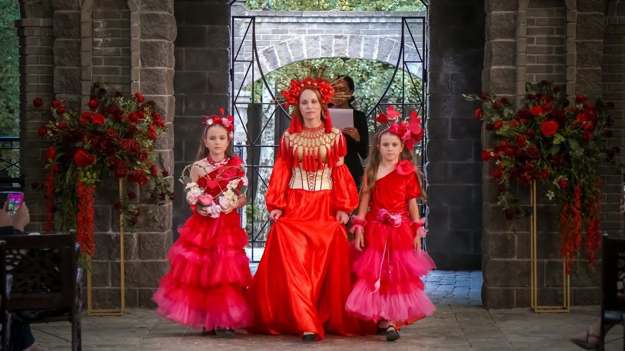 FAMILY LOOK by A Glossier. Бал- маскарад от Кутюр 2024