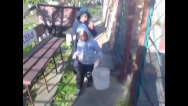 Моя первая рыболовная снасть и сразу огромный улов! Как все начиналось