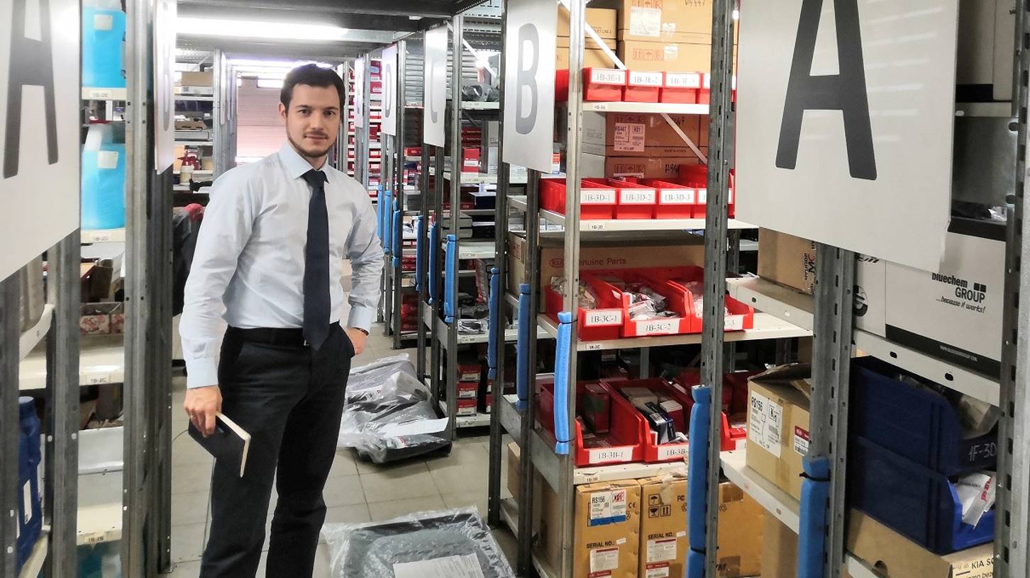 ZR Analytics. Организация и переукладка склада