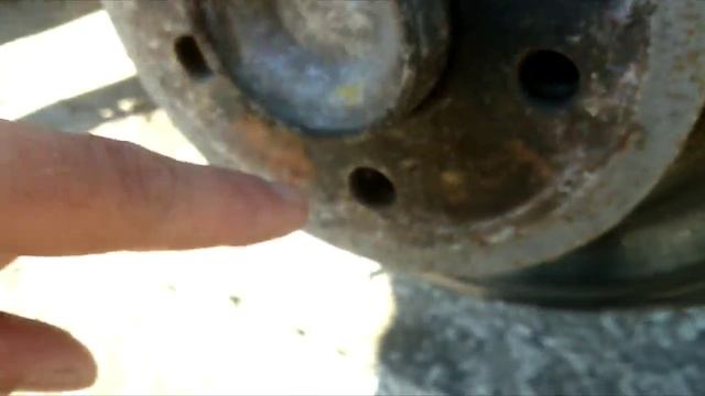 Замена задних тормозных дисков и колодок Opel Vectra B 2001 год 1.6 16 клап.