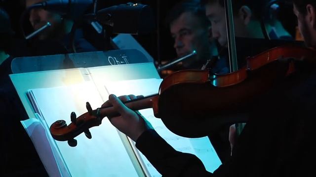 Скрипач-виртуоз Вардан Маркос и красноярский симфонический оркестром под управлением А.П.Чепурного