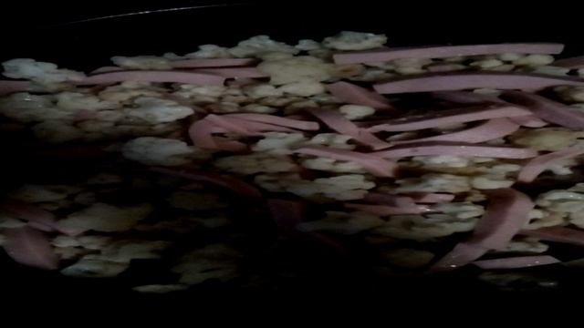 Готовим яичницу