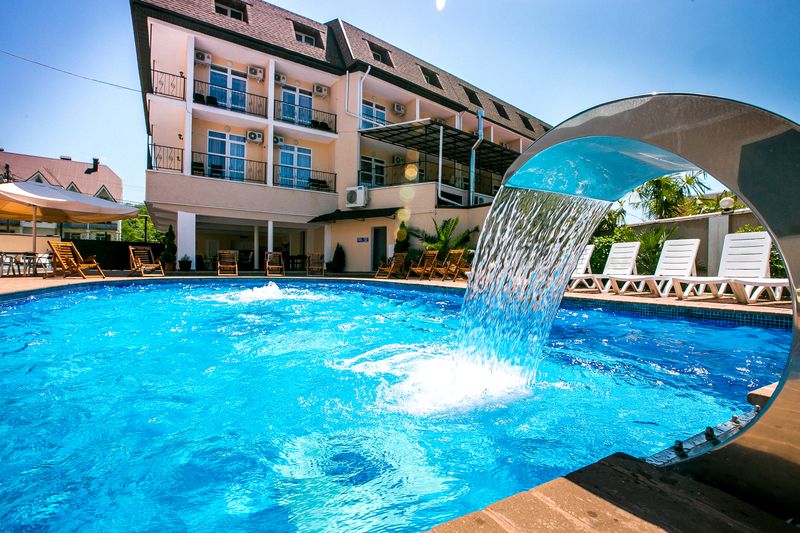 Якорная щель частный сектор недорого. Отдых в Якорной щели жилье с бассейном. «РАФАЭЛЬ» ГОСТИНИЦА