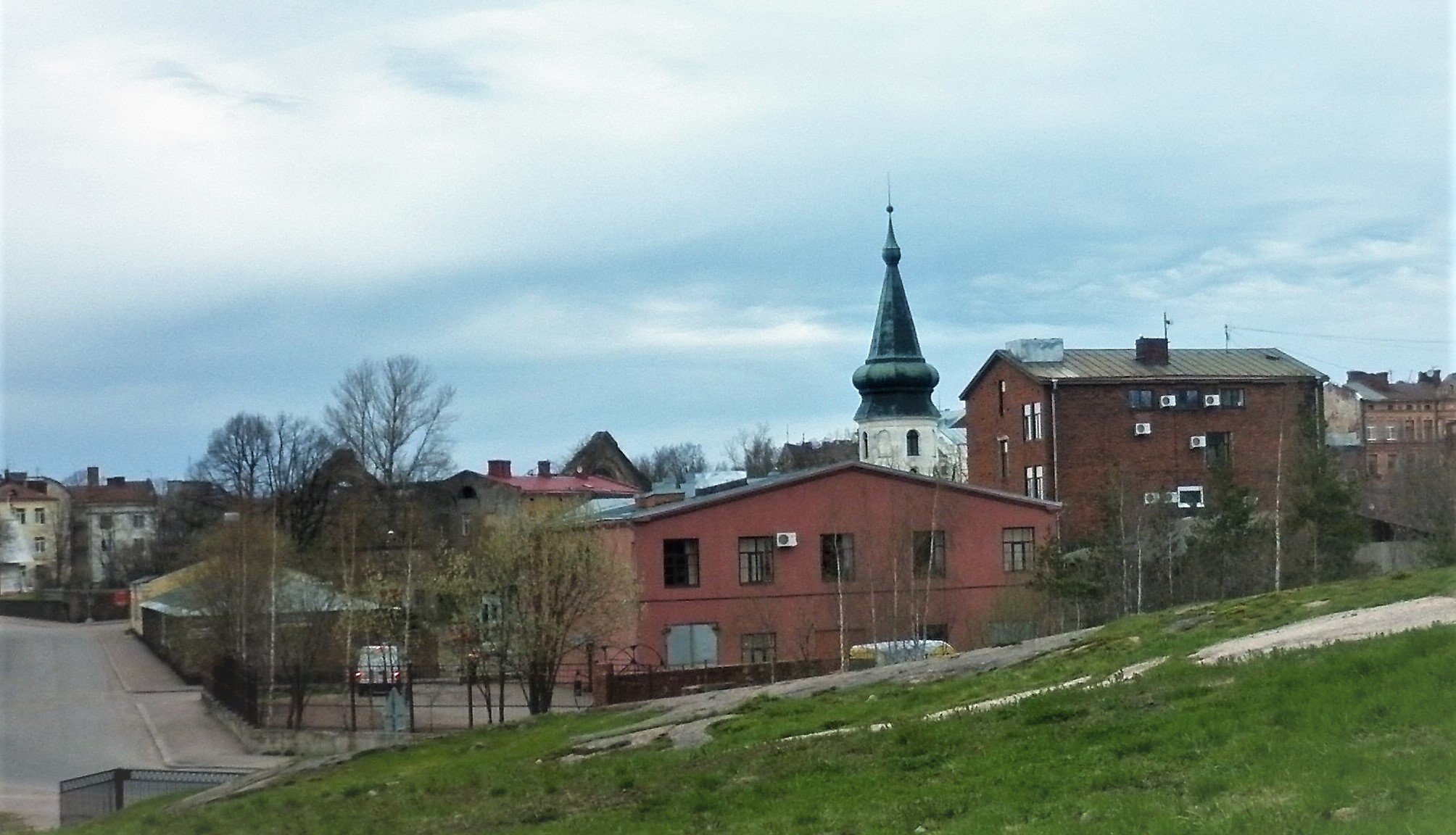 ВЫБОРГ в 1-й летний день: просто едем по городу