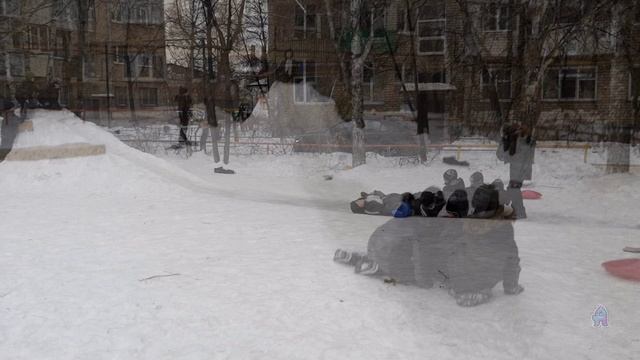 А у нас во дворе