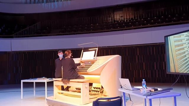 Иоганн Себастьян Бах - Токката и фуга ре-минор. Исп. Лада Лабзина. К/з Зарядье 01.11.2020