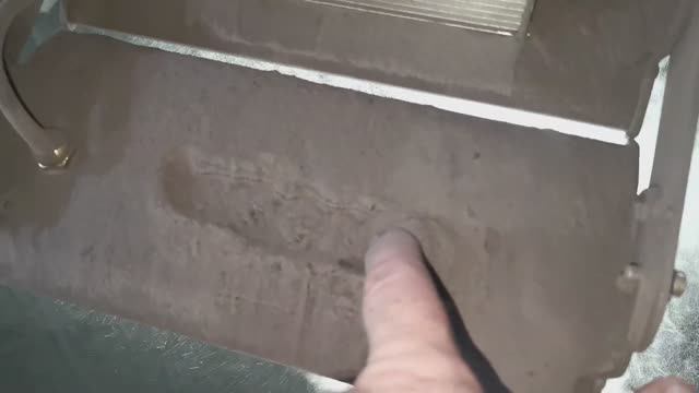 Плоские светильники и светильники с рёбрами охлаждения в условиях повышенной запылённости.