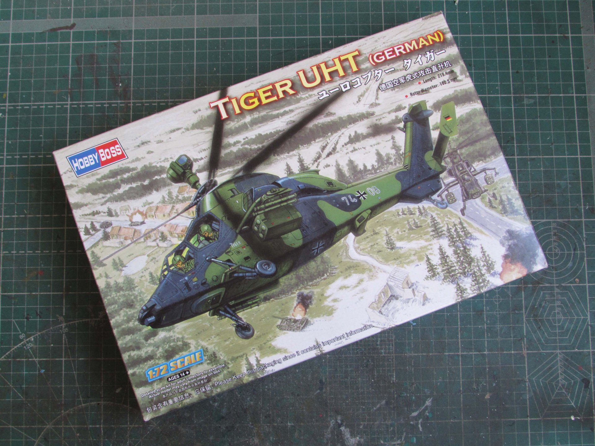 Ударный вертолет UHT "Tiger" (1/72)