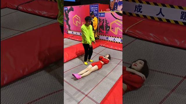 ПРЫЖКИ НА БАТУТЕ | Trampoline Jumping  | Смешные видео | Funny Videos #15 #poseitv #shorts #шортс
