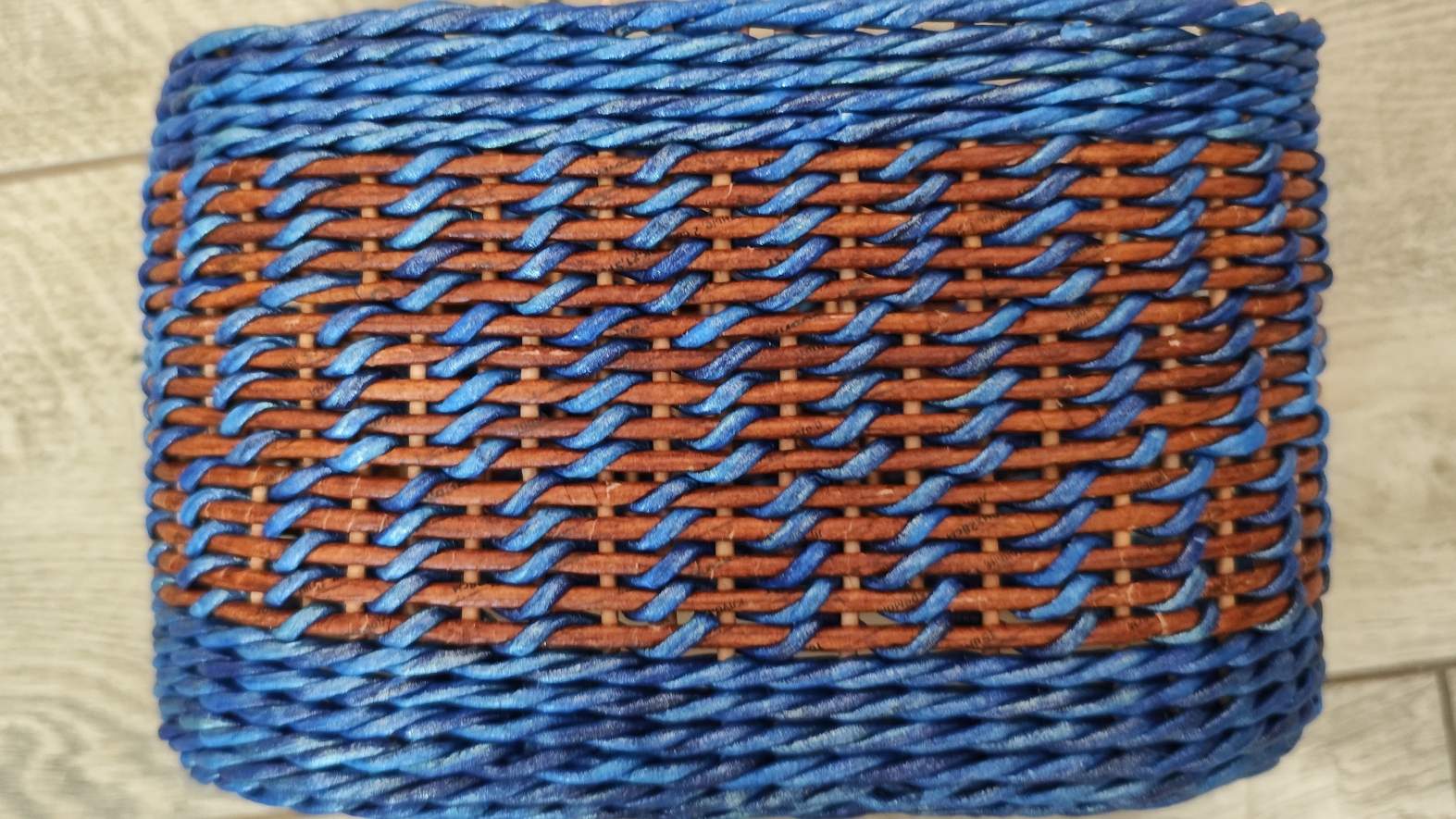 МК. Коробка с необычным узором из бумажной лозы. #274