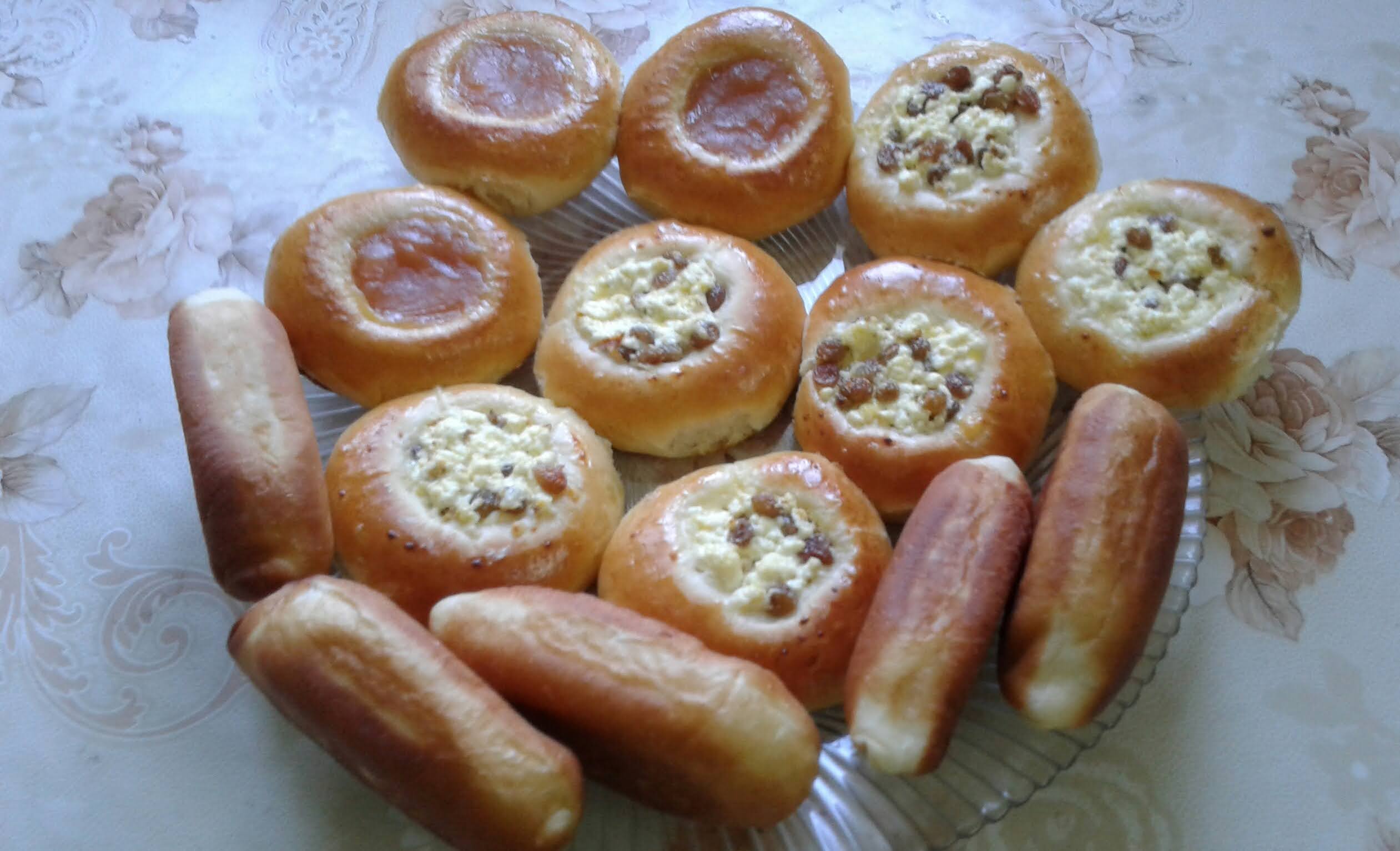 Ватрушки и жареные пирожки из универсального теста. Рецепт выпечки.