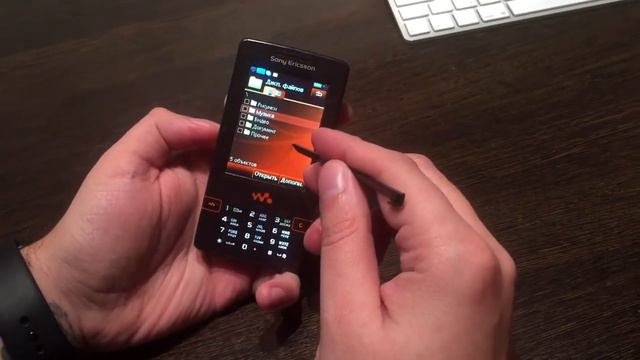 Sony Ericsson W950i - обзор в 2017