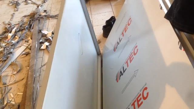 Фрезеровка алюкобонда 3мм.Алюминиевая панель.Работы на объекте аккумуляторного заклепочника gesipa.