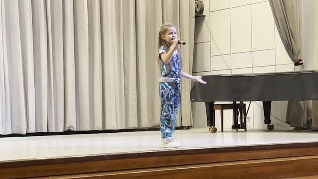 Новикова Ксения 
Лауреат 3 степени