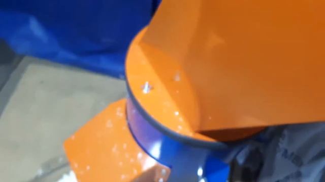 Дробилка дробление поролона с памятью МИ-500Р    калибровочная сетка 30 мм.mp4