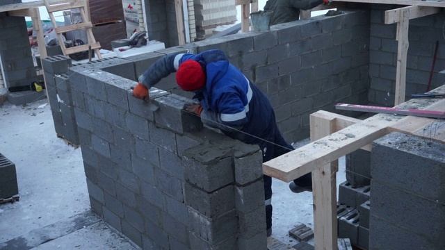 Кладка стены из блоков