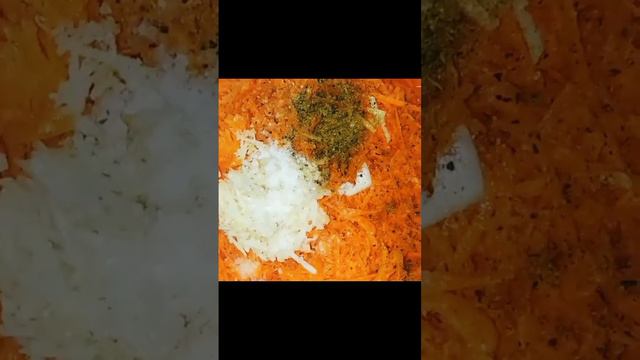 Салат из моркови с чесноком