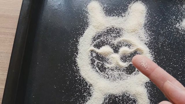 Рисование манной крупой для детей 4-7 лет "Кошка"