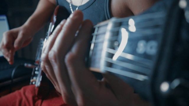 Кавер на песню Digital Renegade группы I see stars. Nick Martynov guitar cover Digital Renegade.