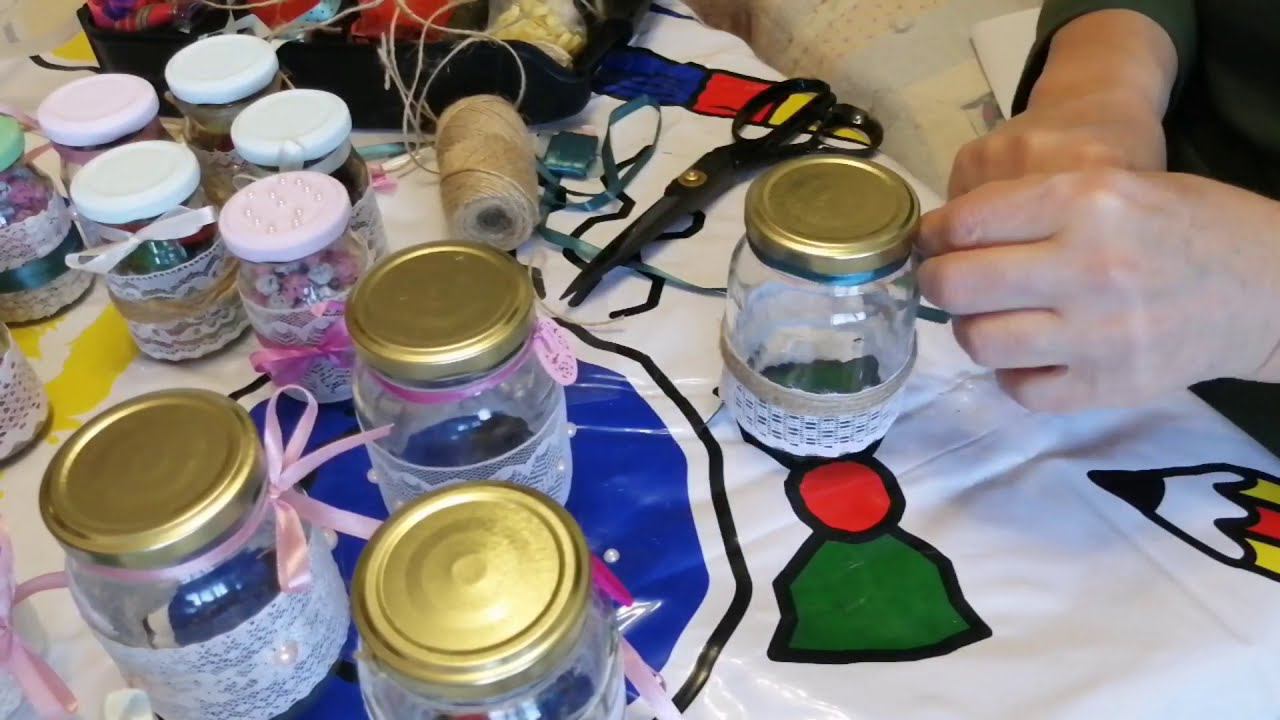 Как сделать подарки сотрудникам.