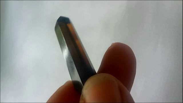 Подввеска из полированного кристалла мориона  с  фантомным кристаллом