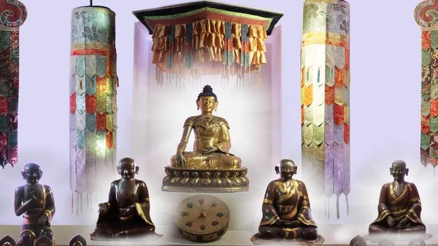 «Сияние Просветленных». Модель алтаря буддийского храма