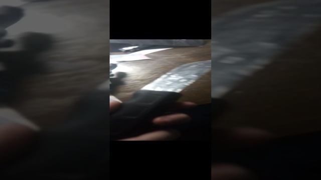 Мой зделал нож из бумаги и фольги