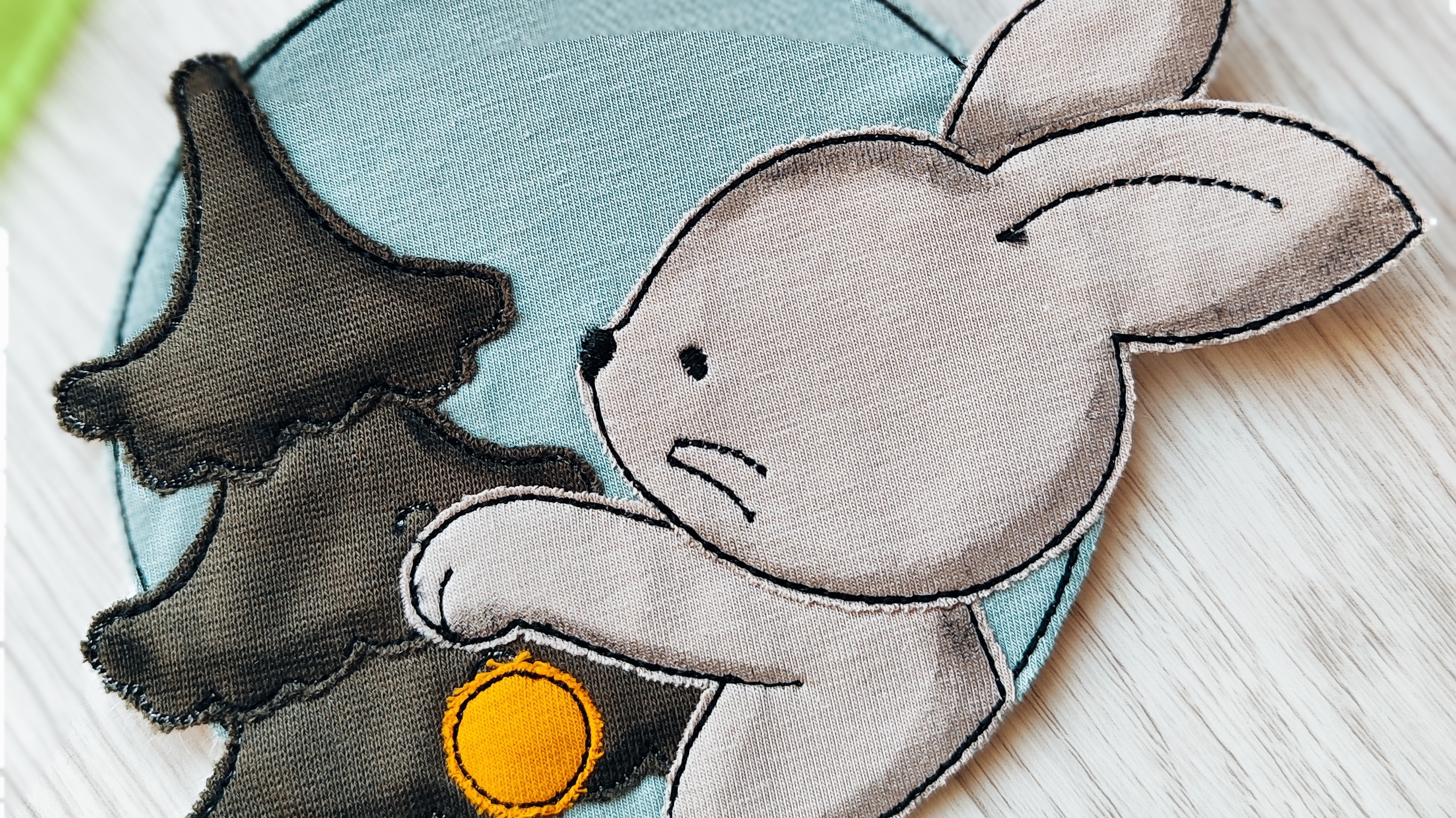 Вышивка аппликации на вышивальной машине Janome 550E