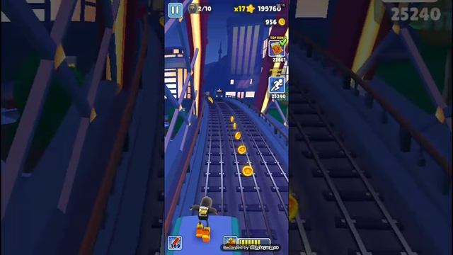 Subway Surf. Катаемся на крутом скейте из прошлого приключения со способностью БРОСОК В СТОРОНУ.