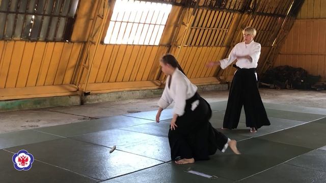 Танто дори ёкомен учи шихо наге. Наталья Руднева, 6 дан айкидо Айкикай. 2021 г.