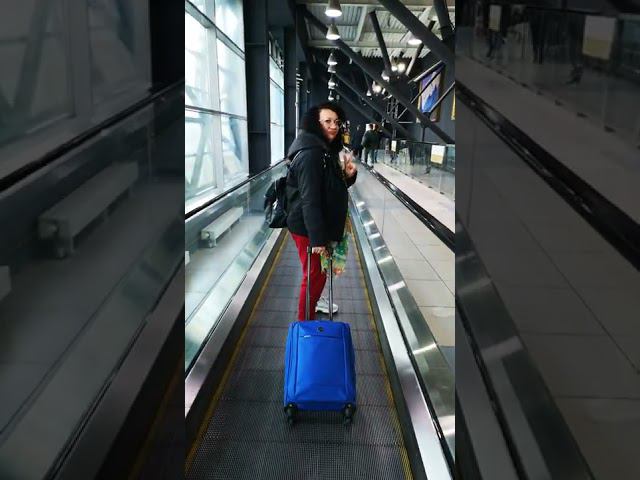 Едем на эскалаторе