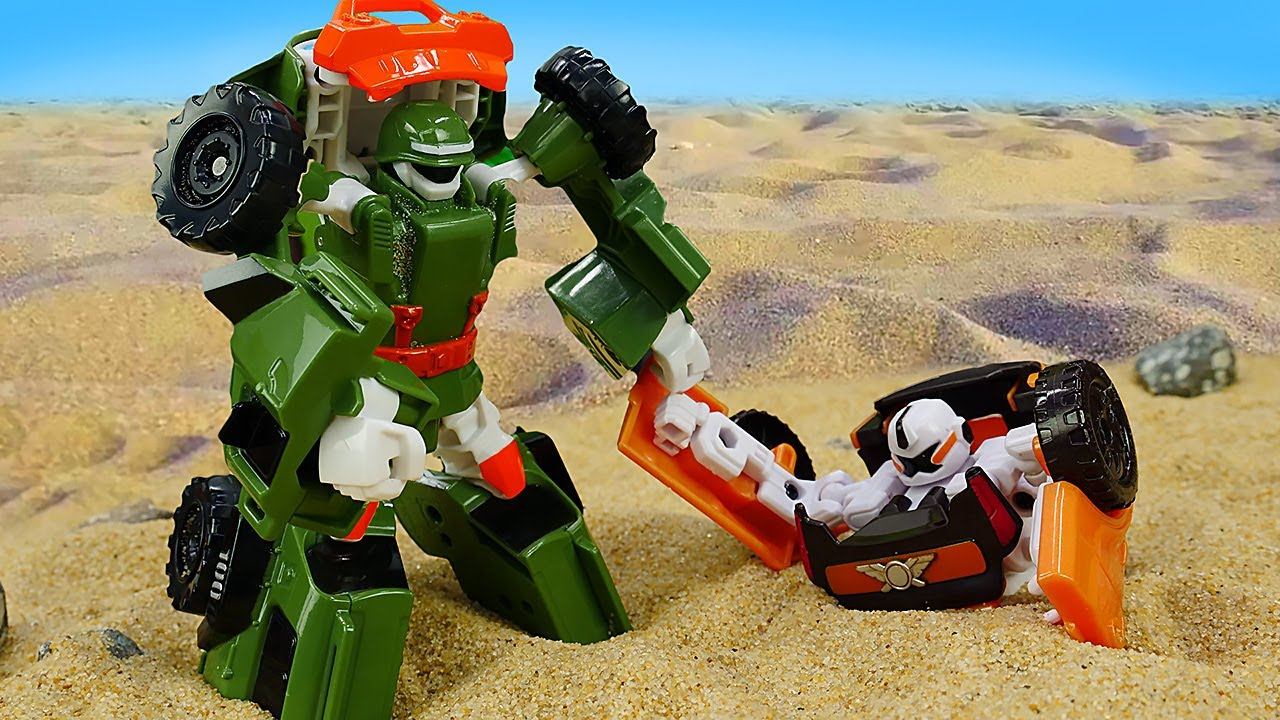 Видео Роботы Трансформеры - Тоботы в пустыне! Ищем машинку в песках! - Лучшие игры для мальчиков