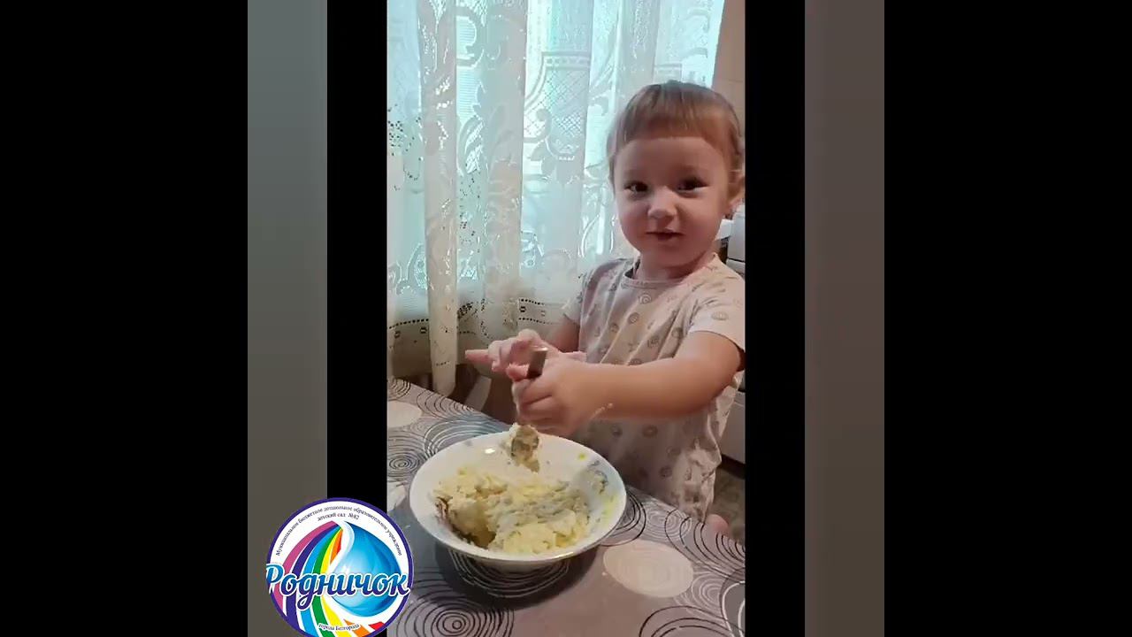 "Сырники творожные" Семья Бакуменко, младшая группа №4