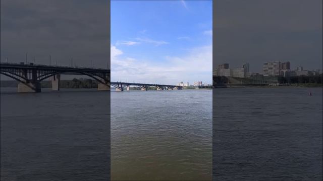 Октябрьский мост.