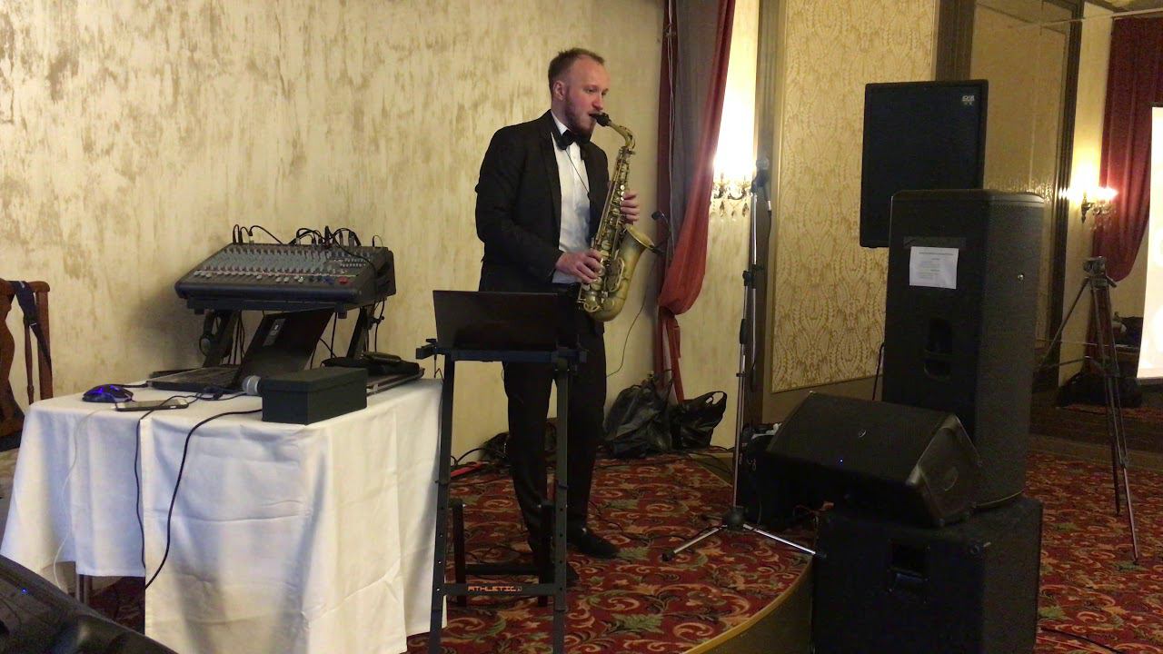 Саксофонист