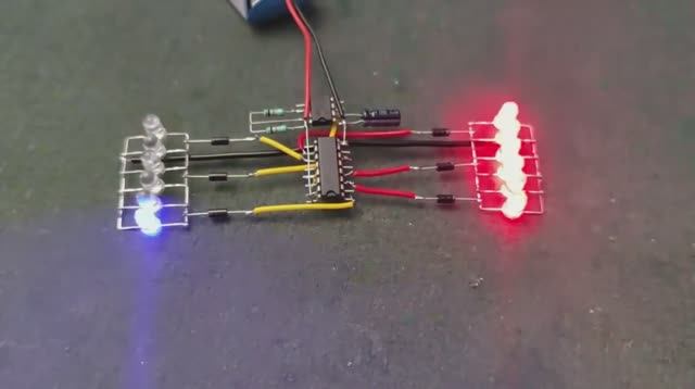 Полицейская мигалка стробоскоп на NE555 своими руками, красные и синие светодиоды