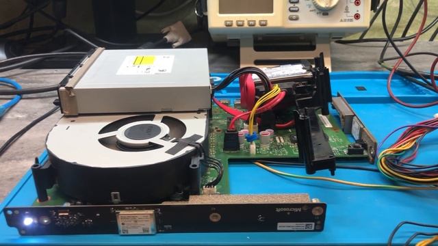 Xbox One X ремонт ошибки e100  восстановление Xbox One X  fix error e100 Часть 3