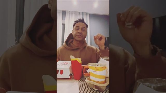 прощание с MC Donalds ???? Стих !!! Слушать и плакать ????