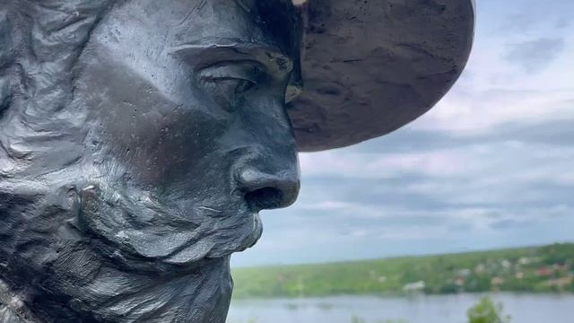 Сувениры: набор репродукций картин И. Левитана