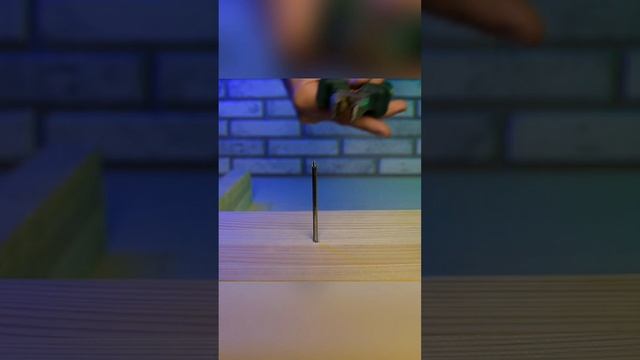 Полезная хитрость! Как забить торчащий гвоздь? #shorts #short #tiktok #diy #Crafts #Самоделка