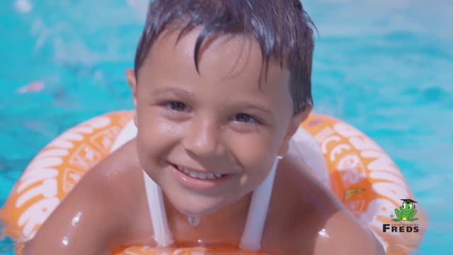 Надувной круг SWIMTRAINER «Classic» оранжевый для обучения плаванию (2-6 лет)