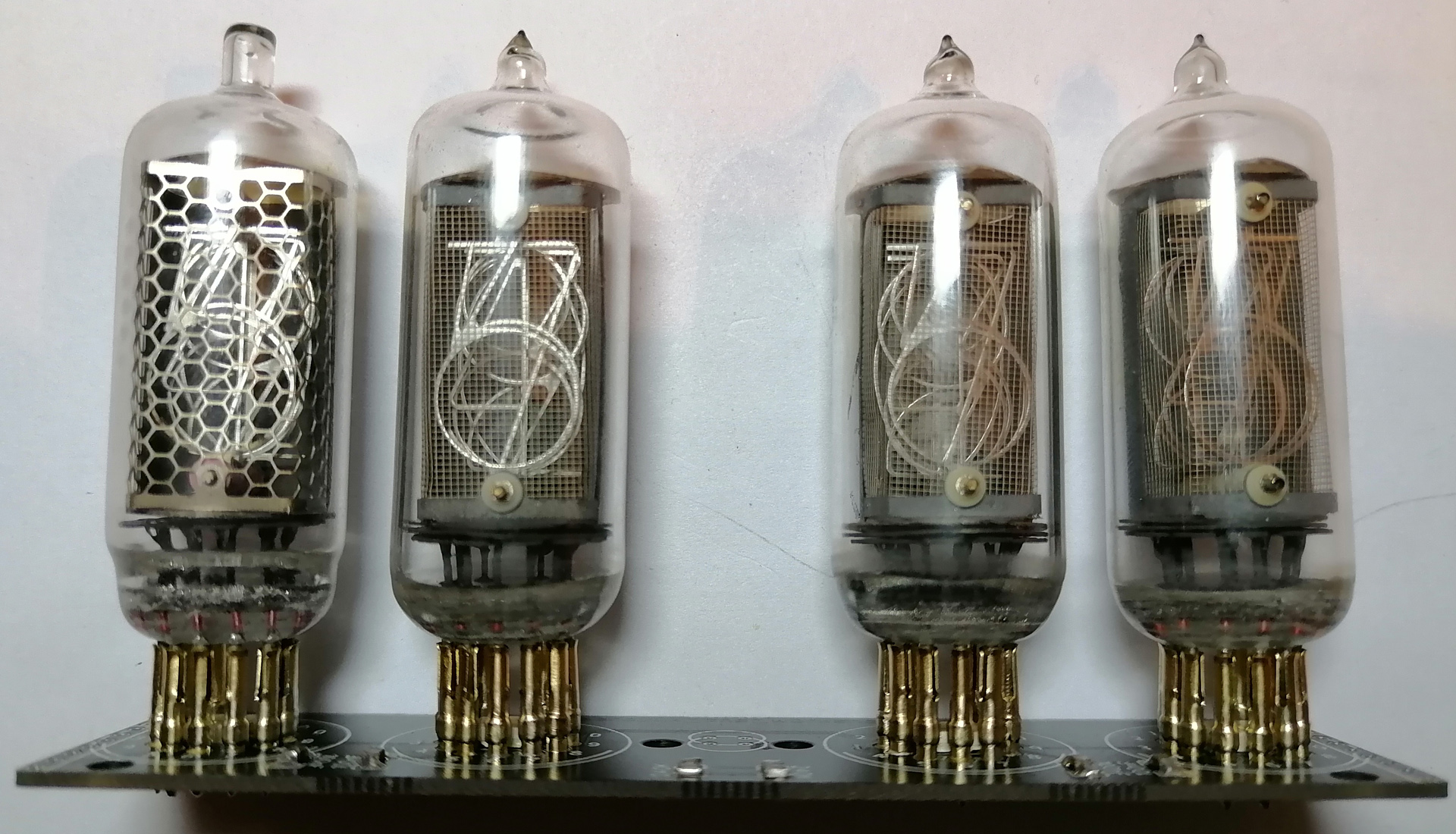 Часы на платах dimasssius на ИН-8