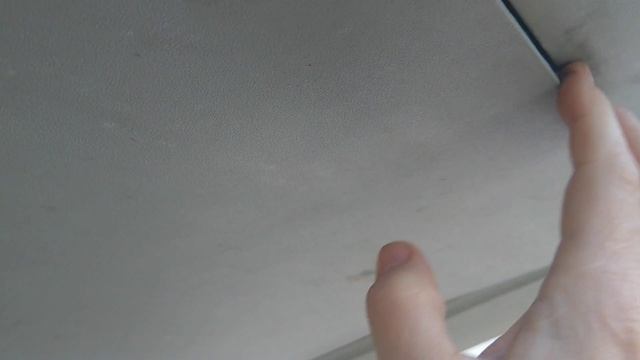 Как снять обшивку задней двери Дайхатцу Мув