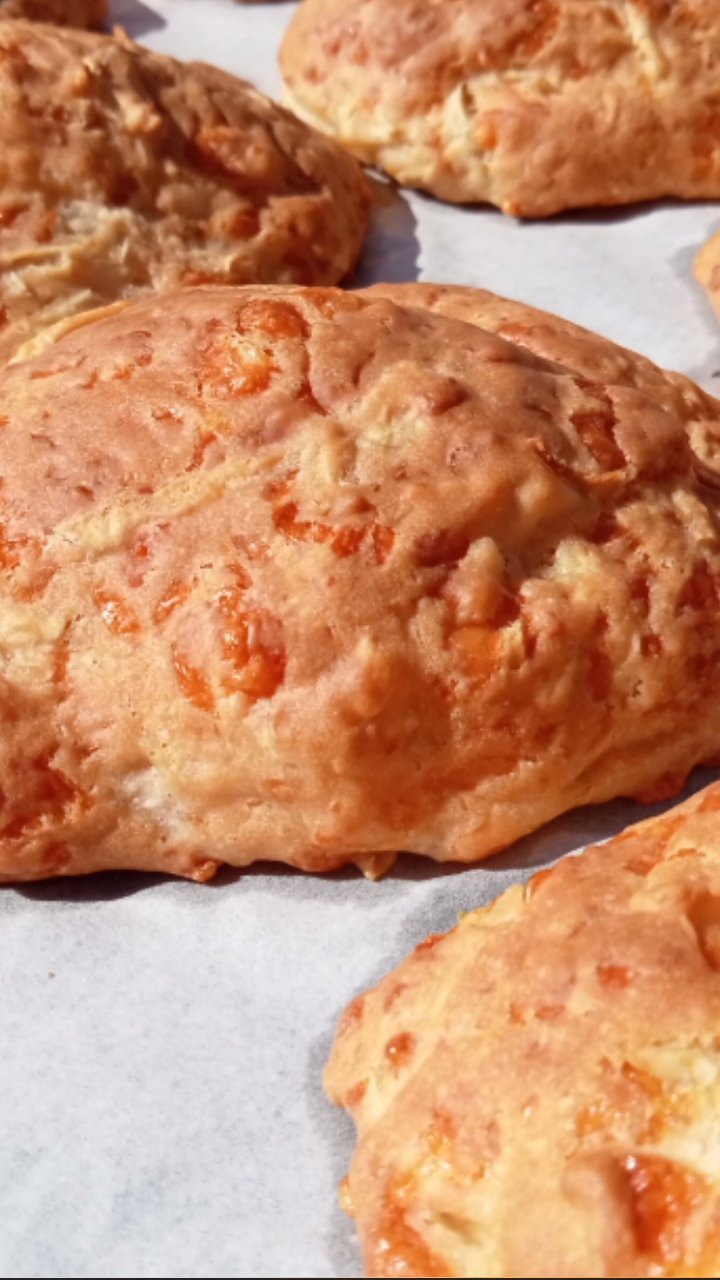 Рецепт сырного печенья с добавлением яблока