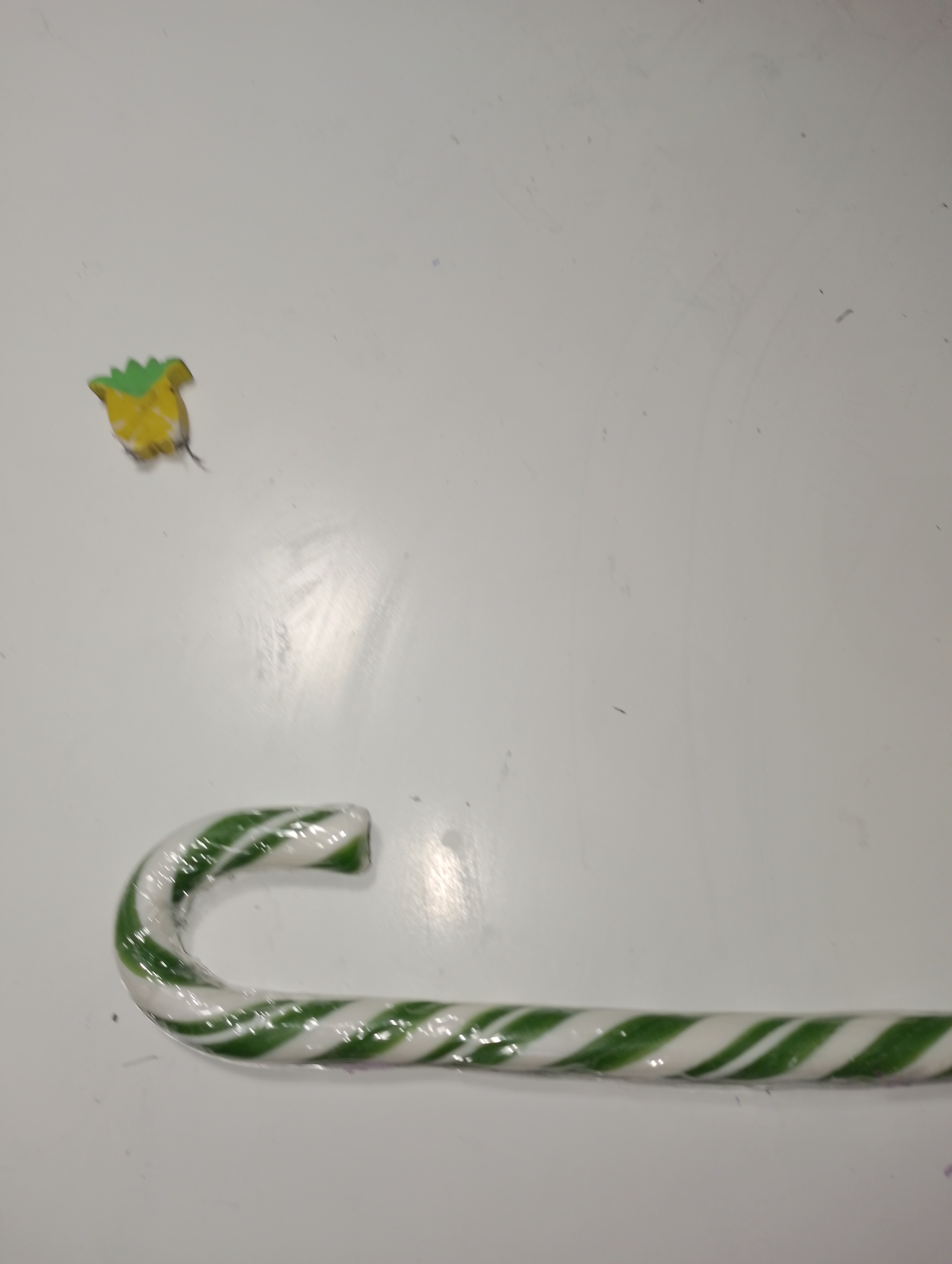 Сани из конфет ?