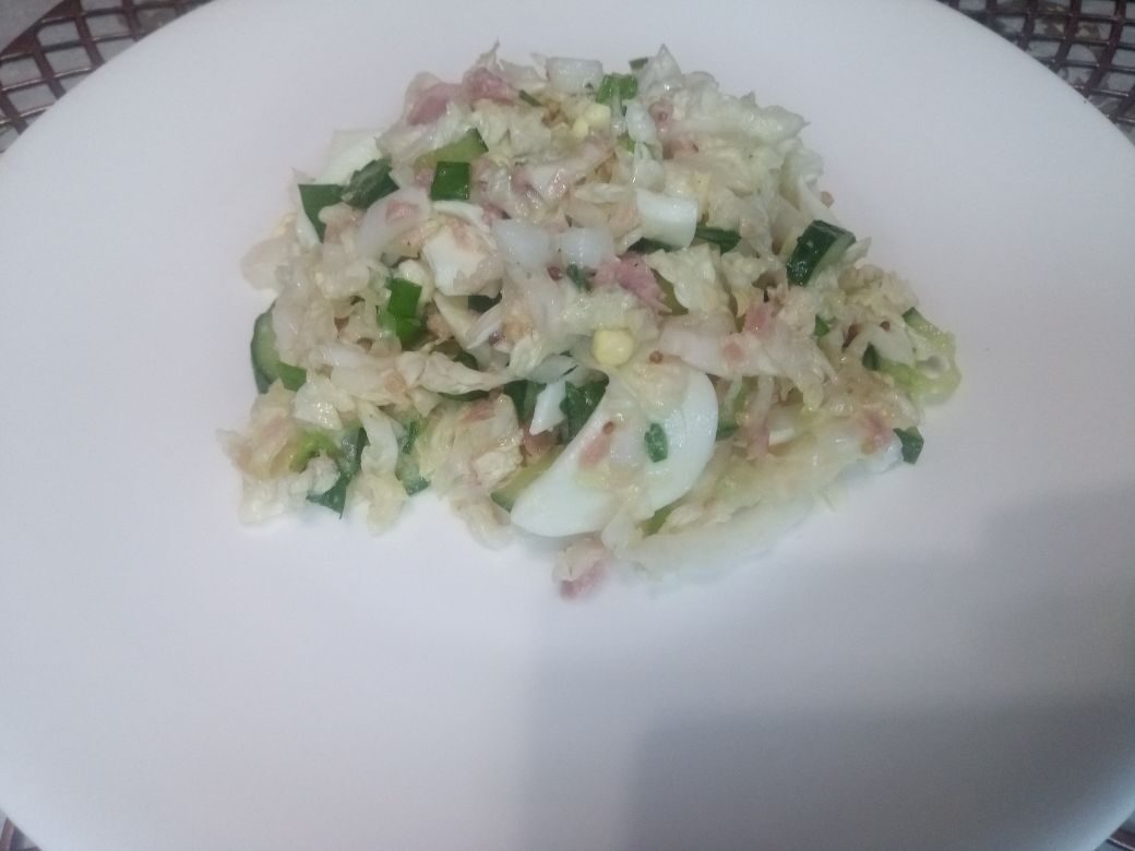 САЛАТ С ТУНЦОМ.