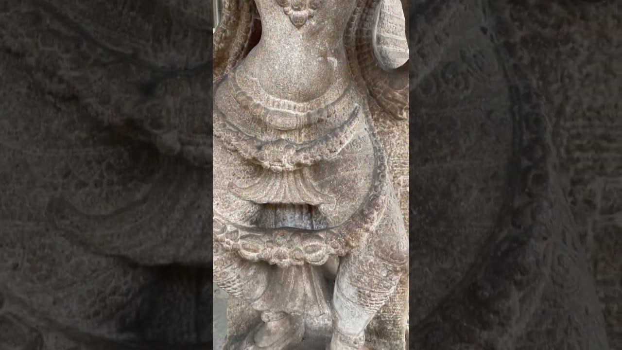 Русские кокошники в одном из самых древних Храмов Южной Индии!