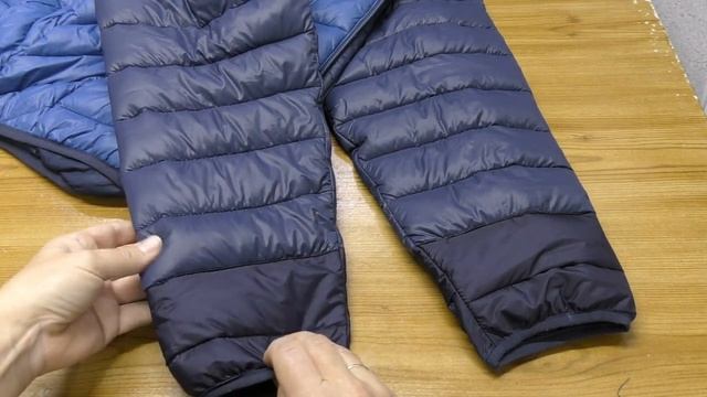 Как зашить дырку на рукаве куртки.