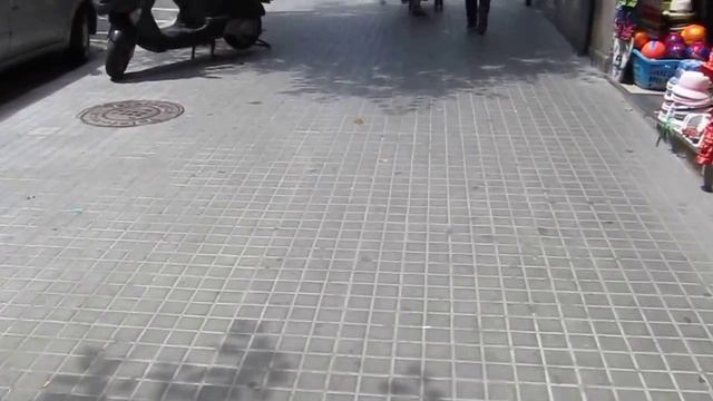 Испания, Барселона. Храм Святого Семейства. Выход к Храму.