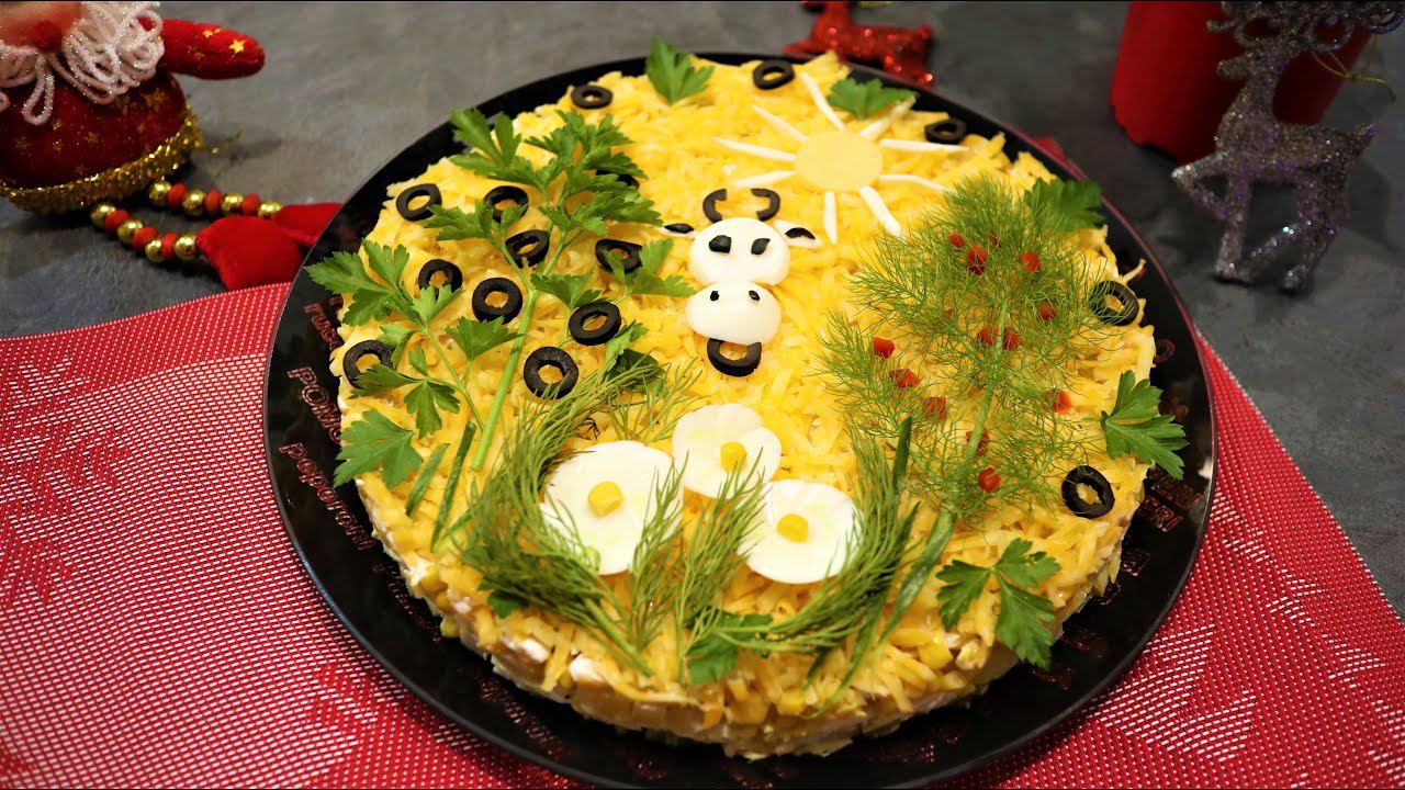 Салат с копченой курицей и ананасами на Новый год / Вкусный салат с ананасом #5